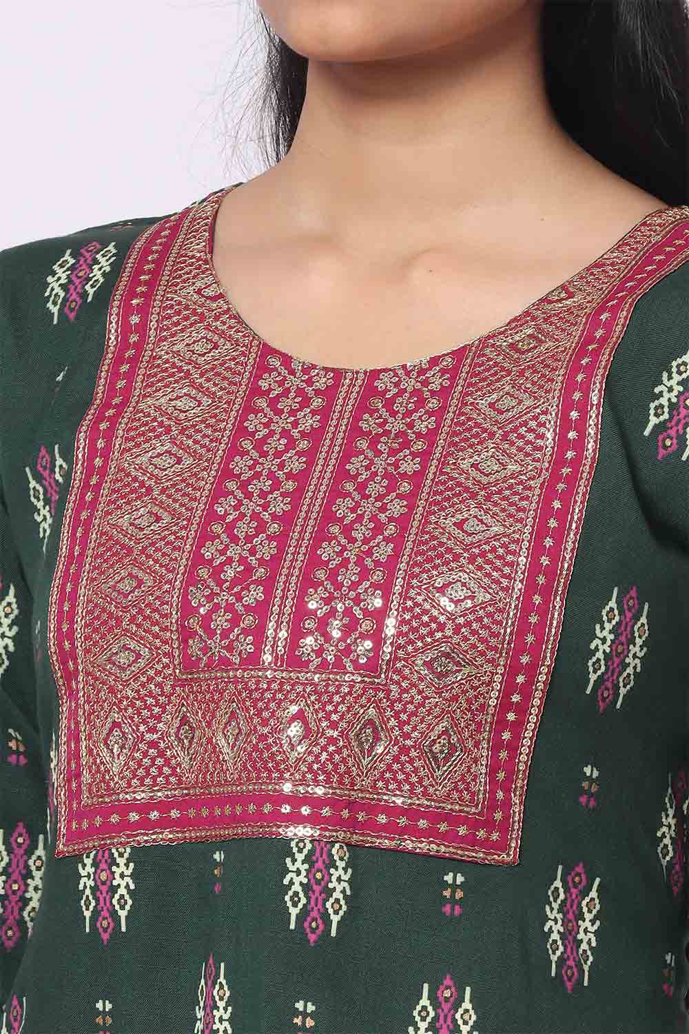 Foryourself Dark Green with Printed and Chamki work Kurti - foryourself.in